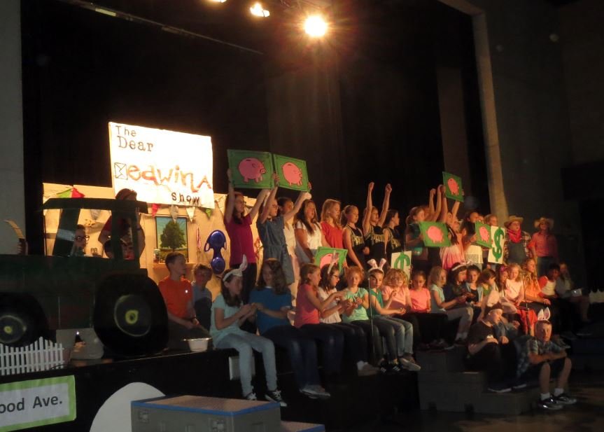 Students perform "Dear Edwina Jr" production - StuttgartCitizen.com