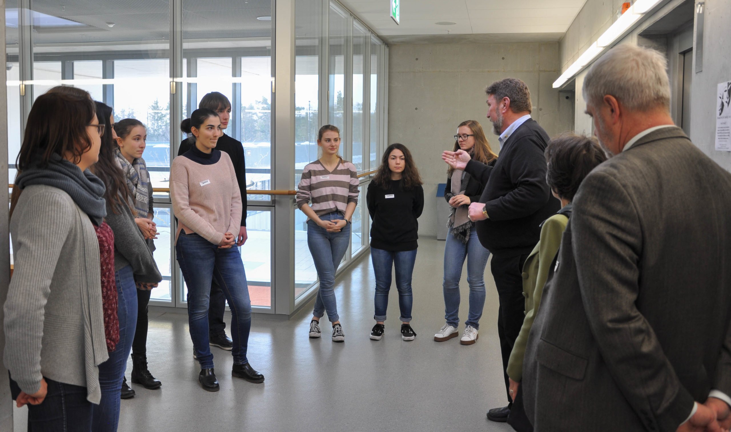 German High School Students visit Panzer High School - StuttgartCitizen.com